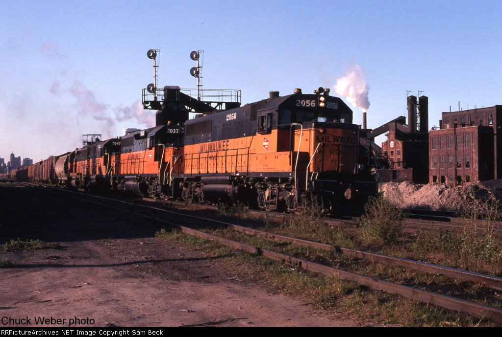 MILW 2056, 2037, and 2047 Lead #214 Past a Coke Plant